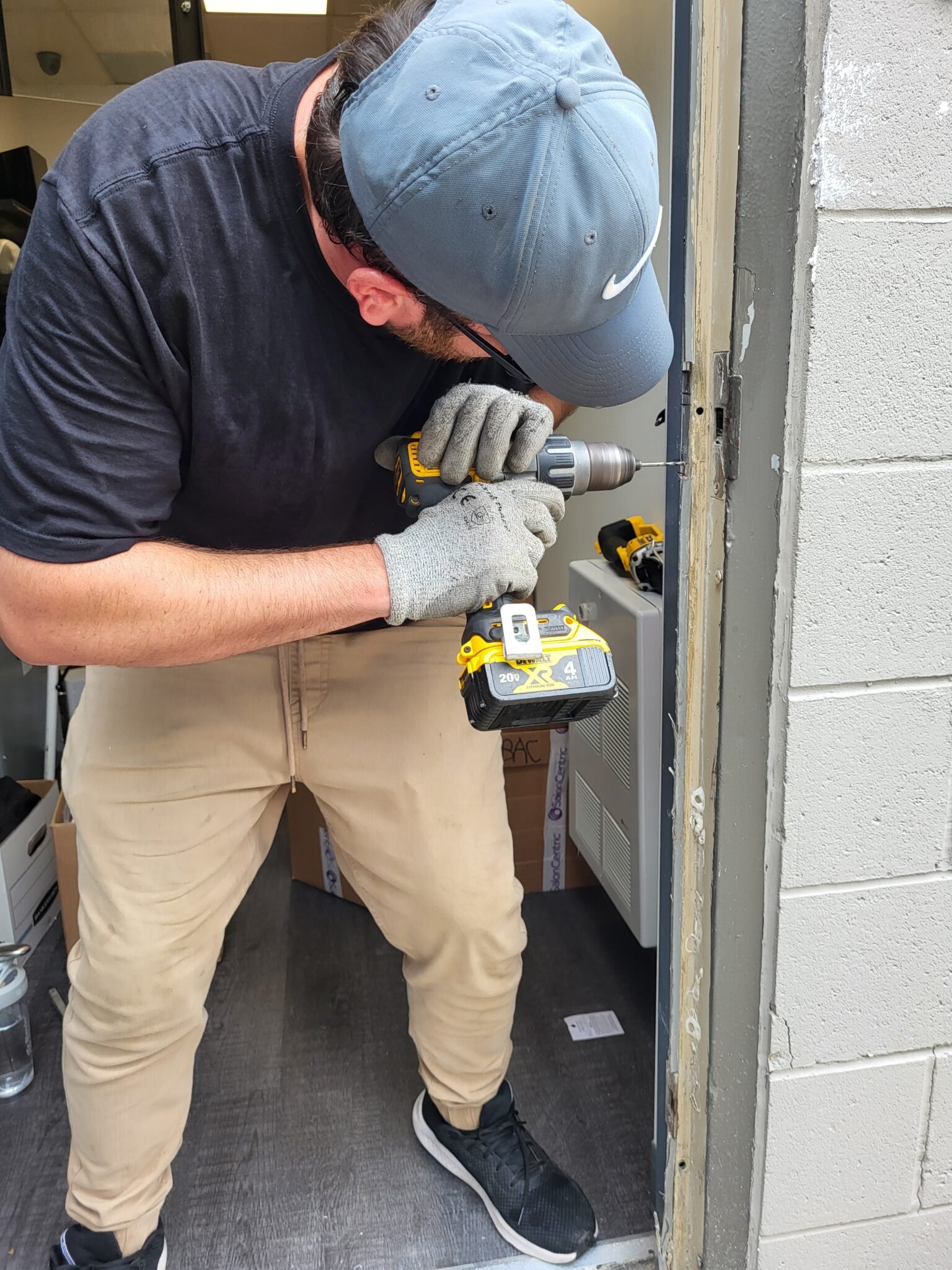 Glass & Doors Locksmith Services Kitchener - Master key